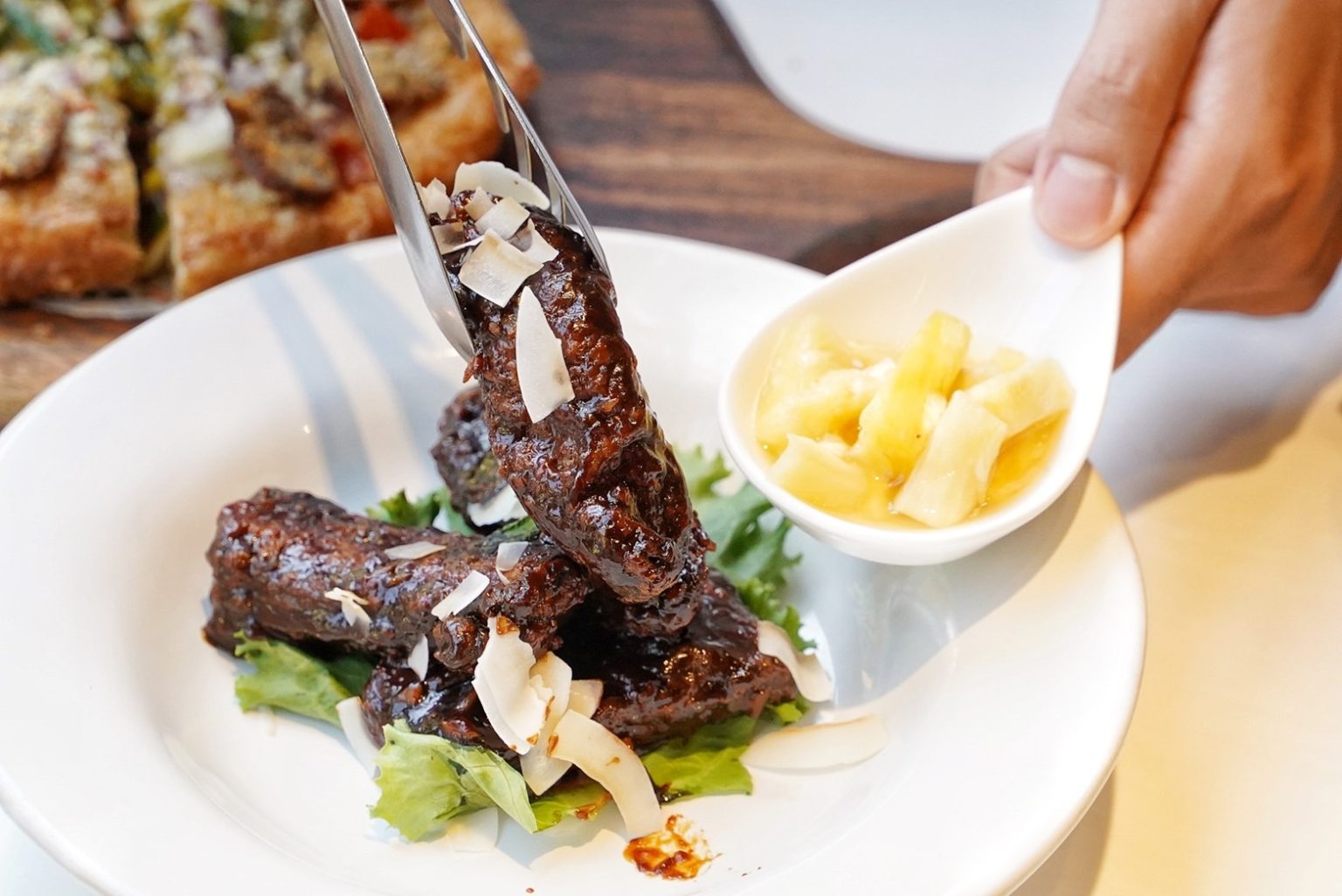 【YABI KITCHEN台中向上店】瓦城旗下新品牌！跨足星、馬、泰、港、韓等地的異國料理，免飛出國就能滿足亞洲各國的味蕾饗宴！聚餐首選推薦 ...