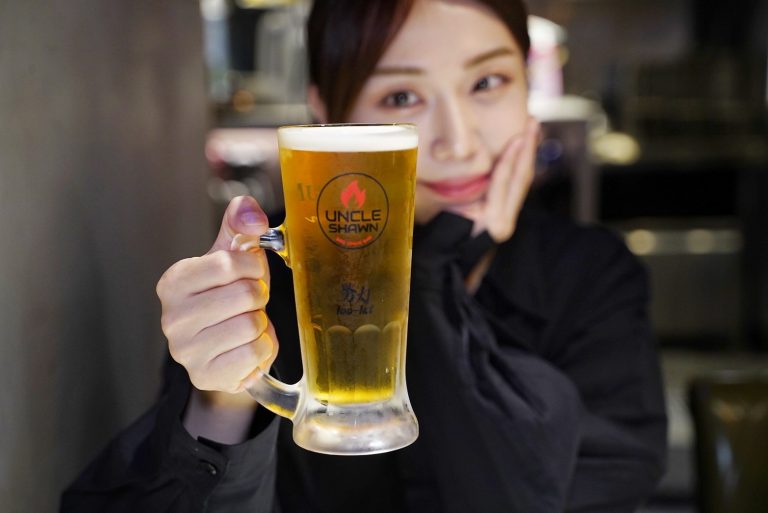 聚餐首選推薦！超人氣「Uncle Shawn 燒肉餐酒館」你吃過了嗎？是我N訪的燒肉店之一，每桌都有全程代烤服務，讓各位的用餐體驗都是最尊榮頂級的享受！ - 阿華田的美食日記